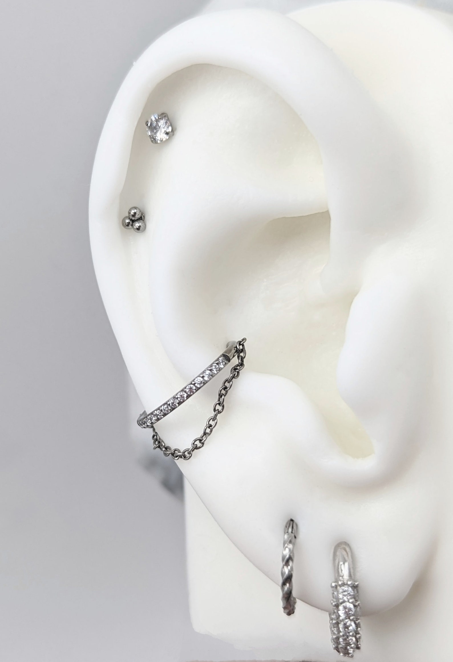 ASTM F136 Gem Hoop With Chain Conch Hoop, Conch Earring, Conch Clicker ...