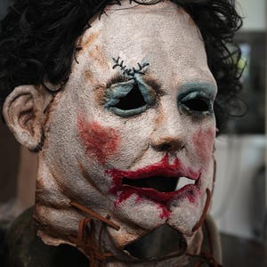 1974 Pretty Woman Leatherface Texas Chainsaw Massacre Mask - Etsy