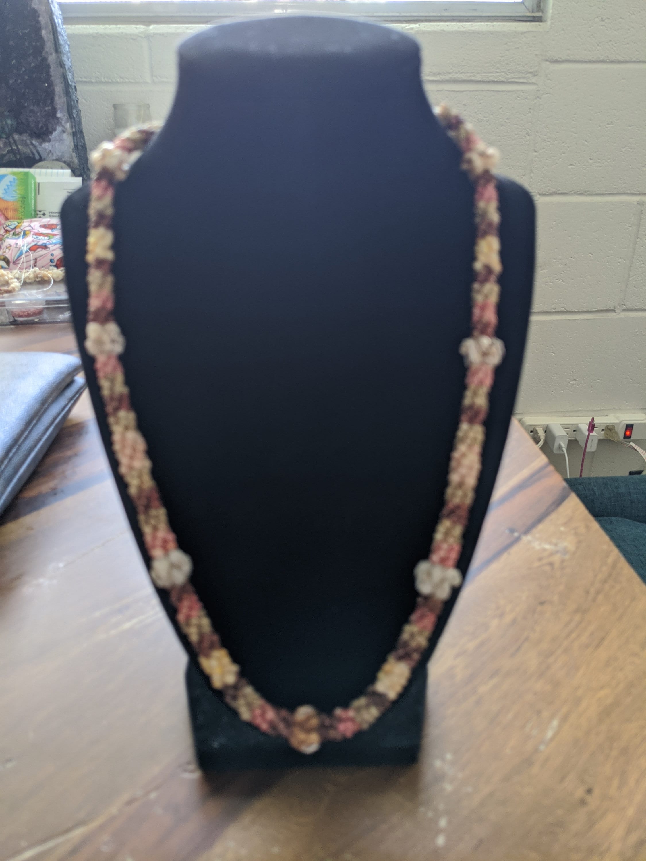 Niihau Multicolor Poe Poe Shell Lei - Etsy