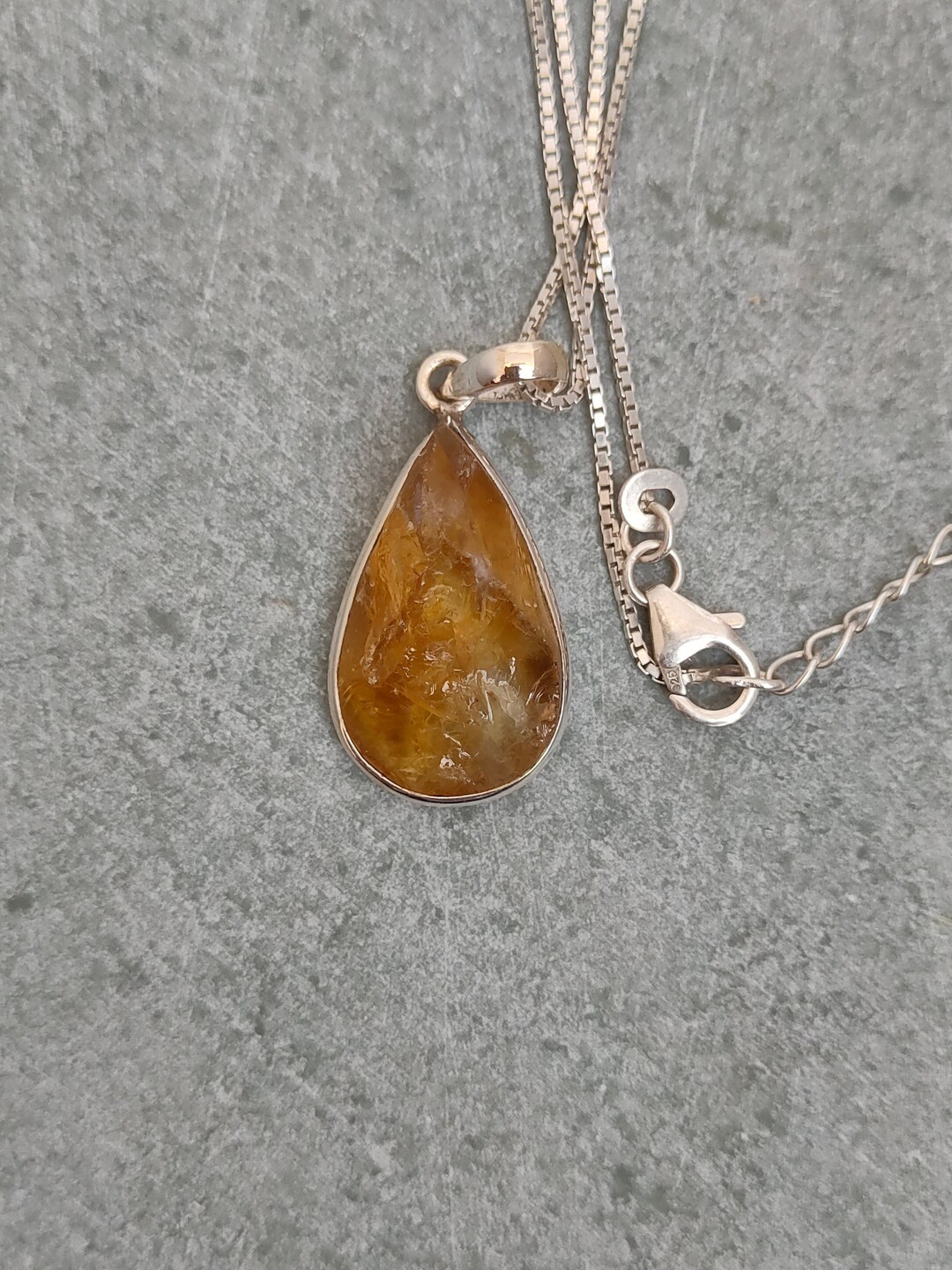 Pendentif citrine brute : collier en argent sterling, pierre précieuse ...