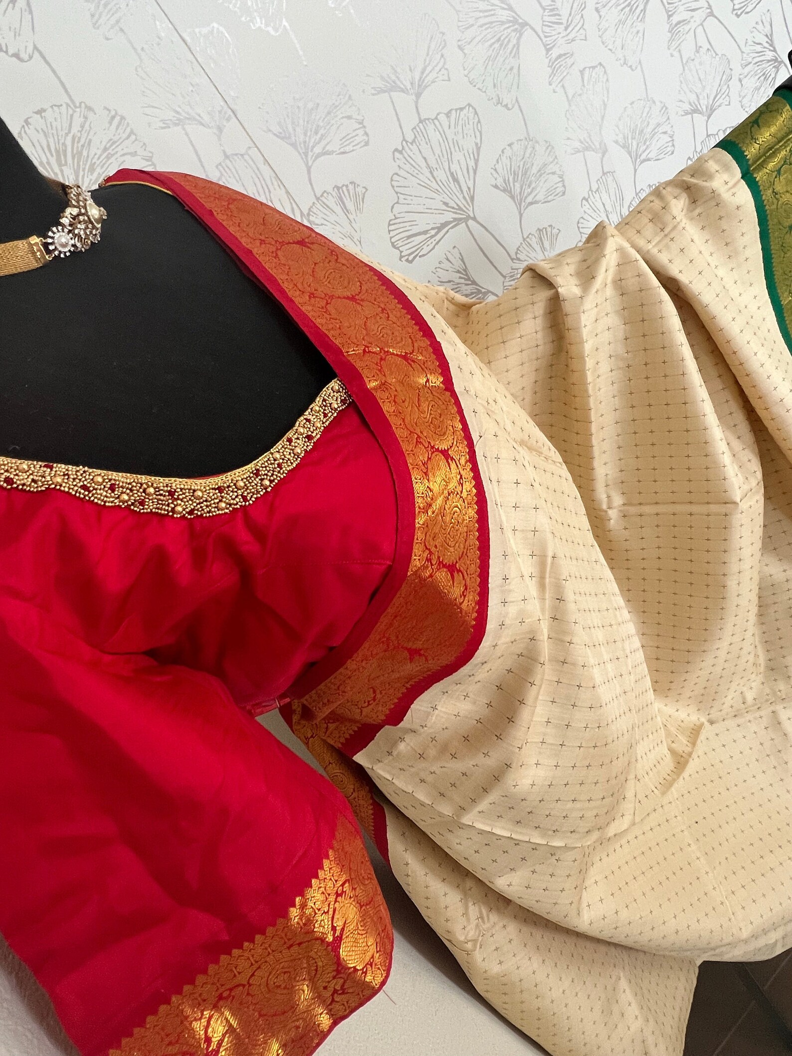 Ven Pattu Saree Red and Green Ganga Jamuna Border With Two - Etsy