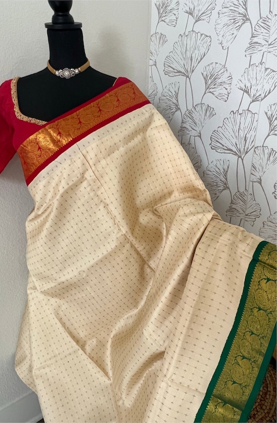 Ven Pattu Saree Red and Green Ganga Jamuna Border With Two - Etsy