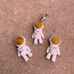 3D Printed Articulated Fidget Astronaut Space Man and Keychains - Etsy