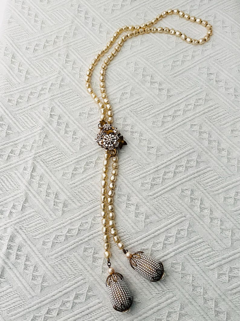 Stanley Hagler Vintage Long White Pearls Fruit Grape Leaf Lariat ...