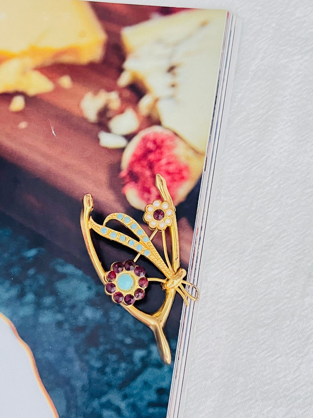 Coro Vintage 1940s Turquoise White Pearls Wishbone Ruby Flowers ...