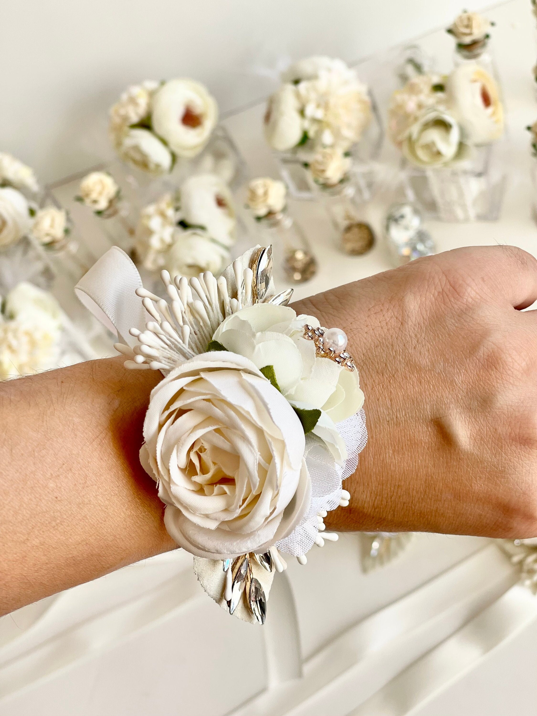Corsage bracelet prices store