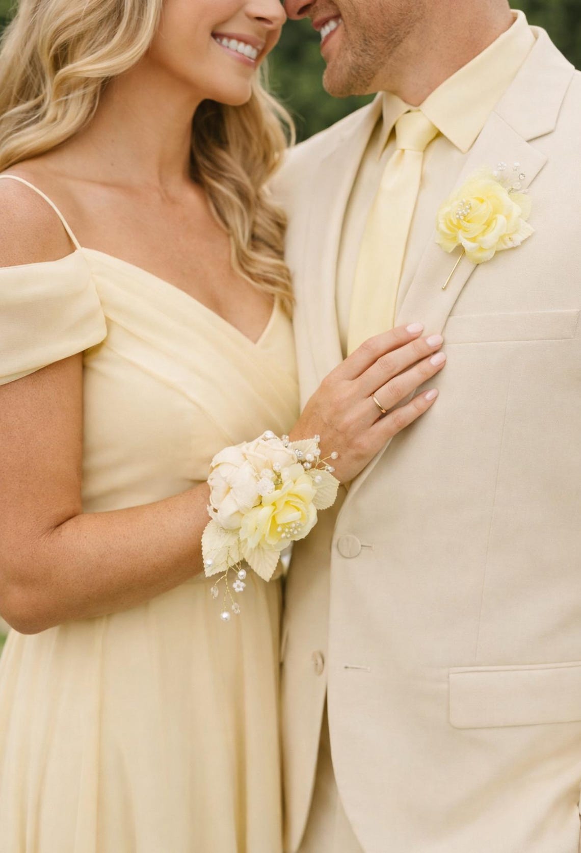 Light Yellow Corsage and Boutonniere Set, Prom Corsage, Wrist Wedding ...