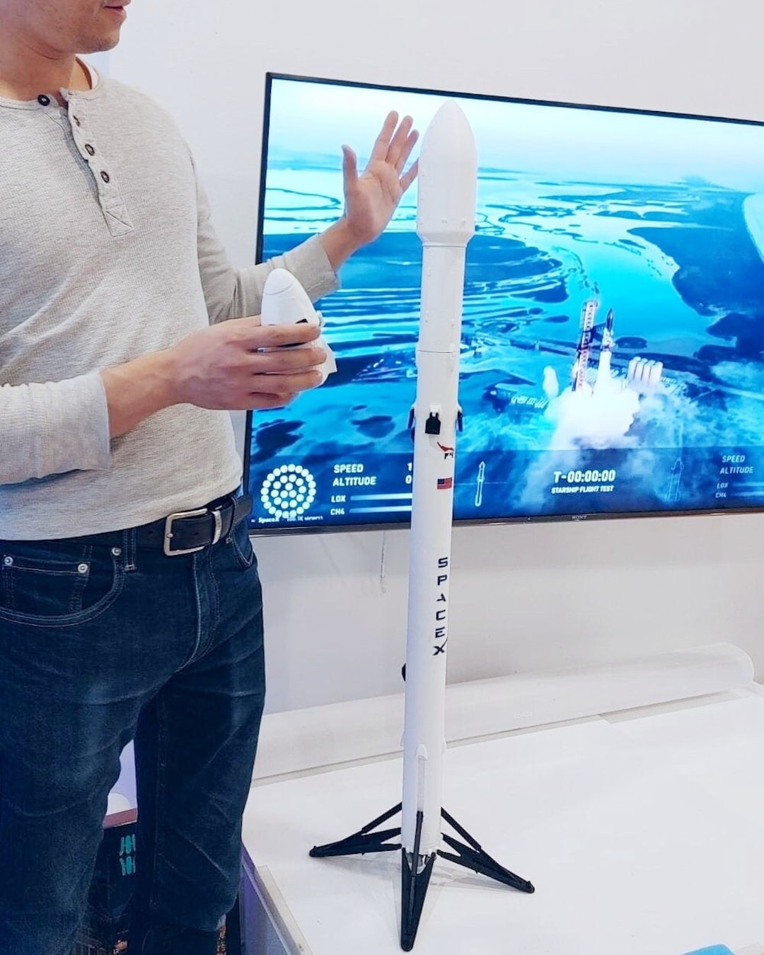 Falcon 9 Rocket Detailed Model 42" 1:66 Scale Detachable & Moving Parts ...