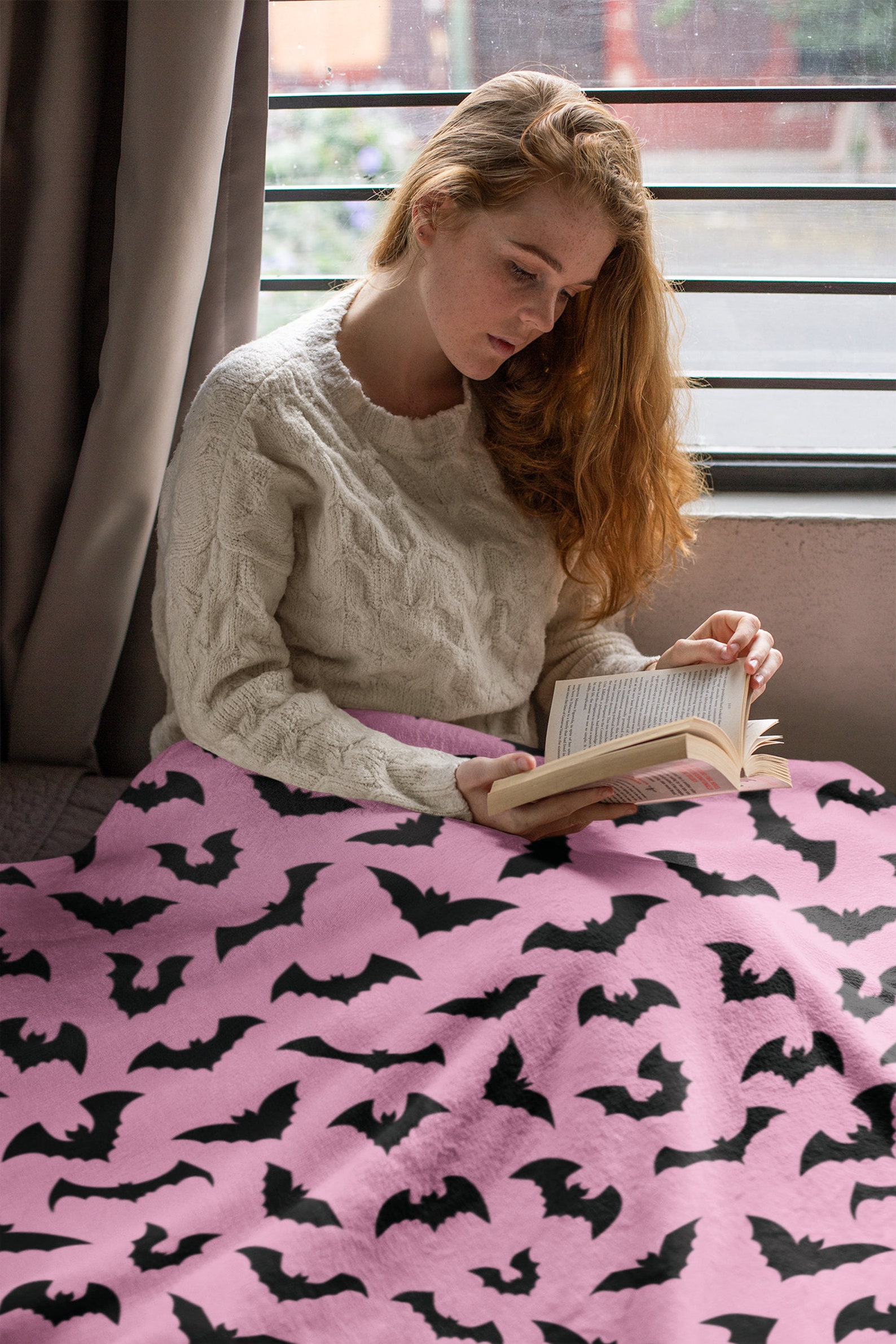 Pink Bats Throw Blanket | Pastel Goth Spooky Cute Girly Pink Bats ...