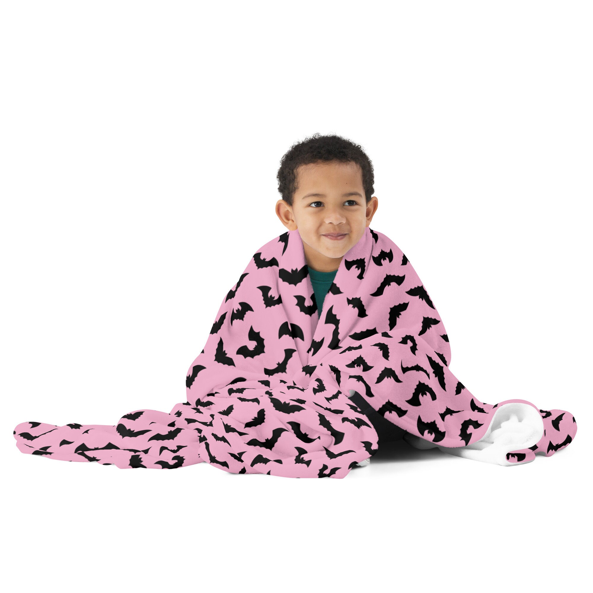 Pink Bats Throw Blanket | Pastel Goth Spooky Cute Girly Pink Bats ...
