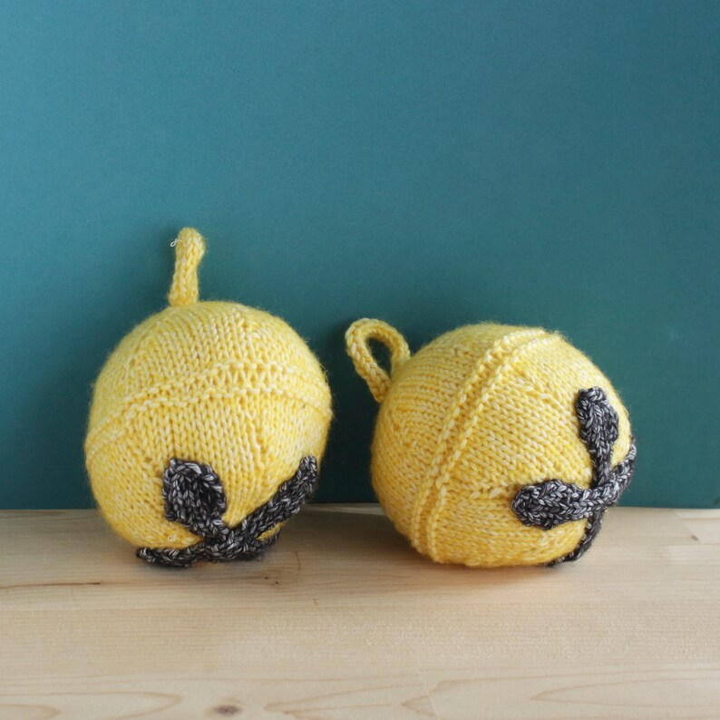 Jingle Bells - Knitting Pattern - PDF Pattern - Etsy