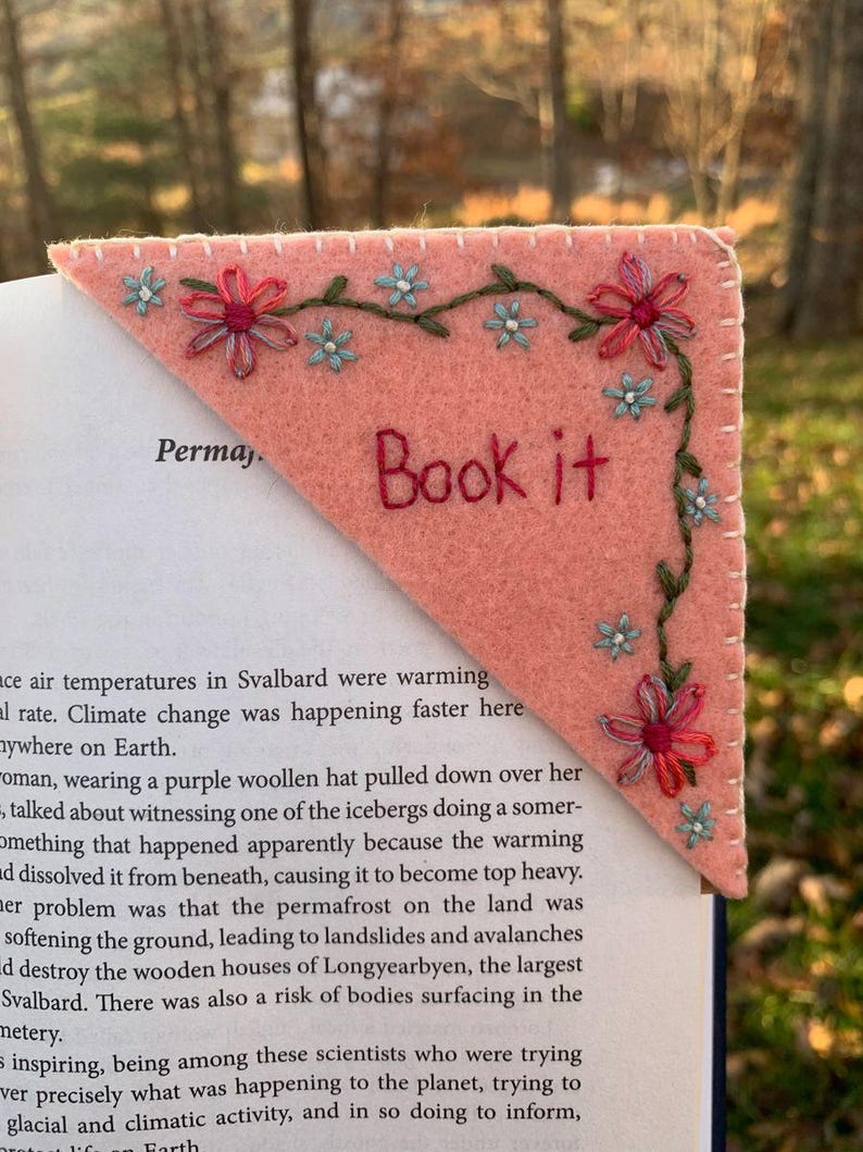 Felt Embroidered Corner Page Bookmark- Book It - Etsy