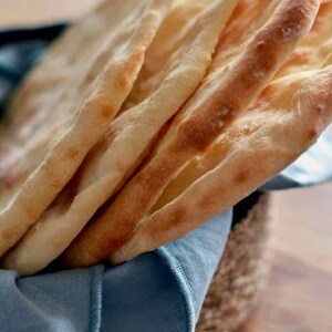 Khubz Tannour Iraqi Flat Bread Naan Oven Fresh 6 Pieces - Etsy