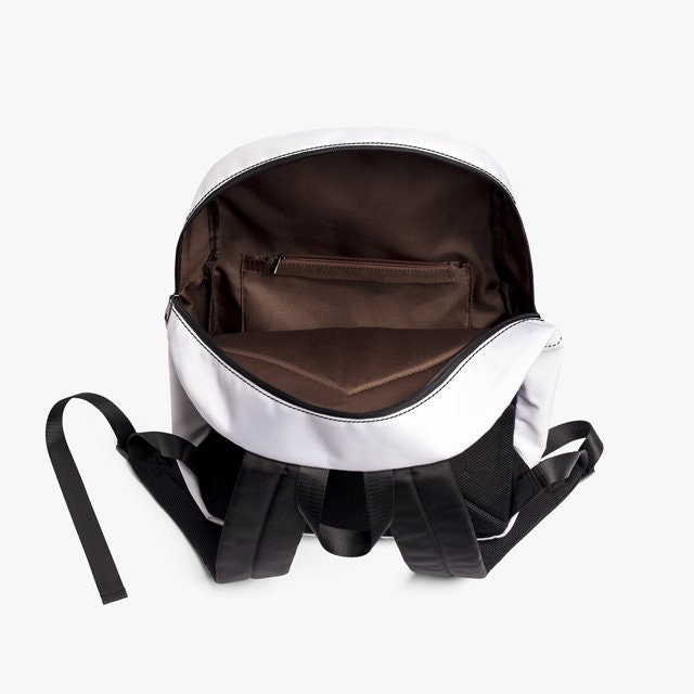 Traditional Archery Classic Backpack, Primitive Bow & Arrow Fletching ...