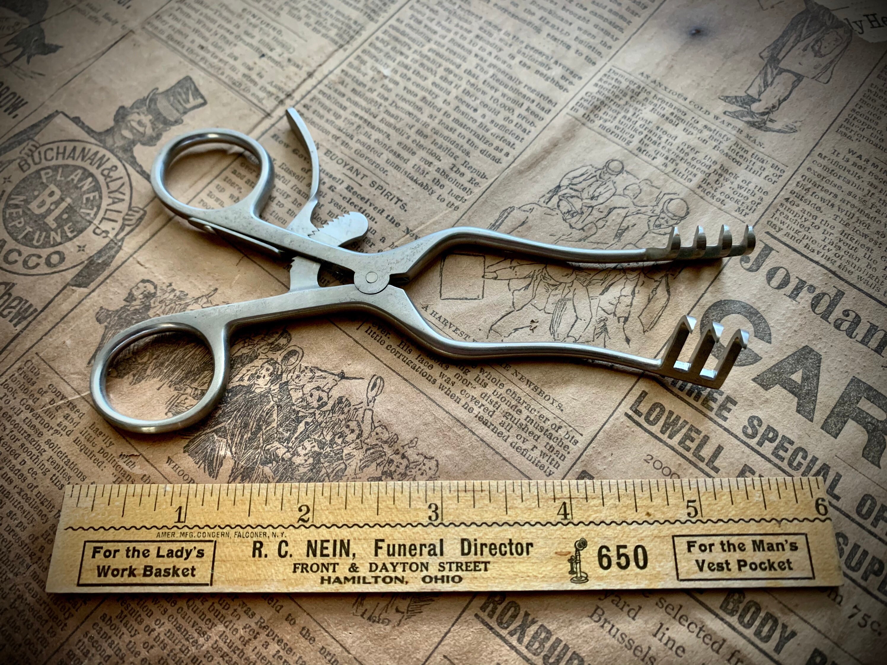 Vintage Embalming Locking Retractor - Etsy