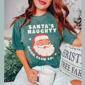 Santa Bookish Holiday Christmas Librarian Comfort Colors® Tee Bookmas ...