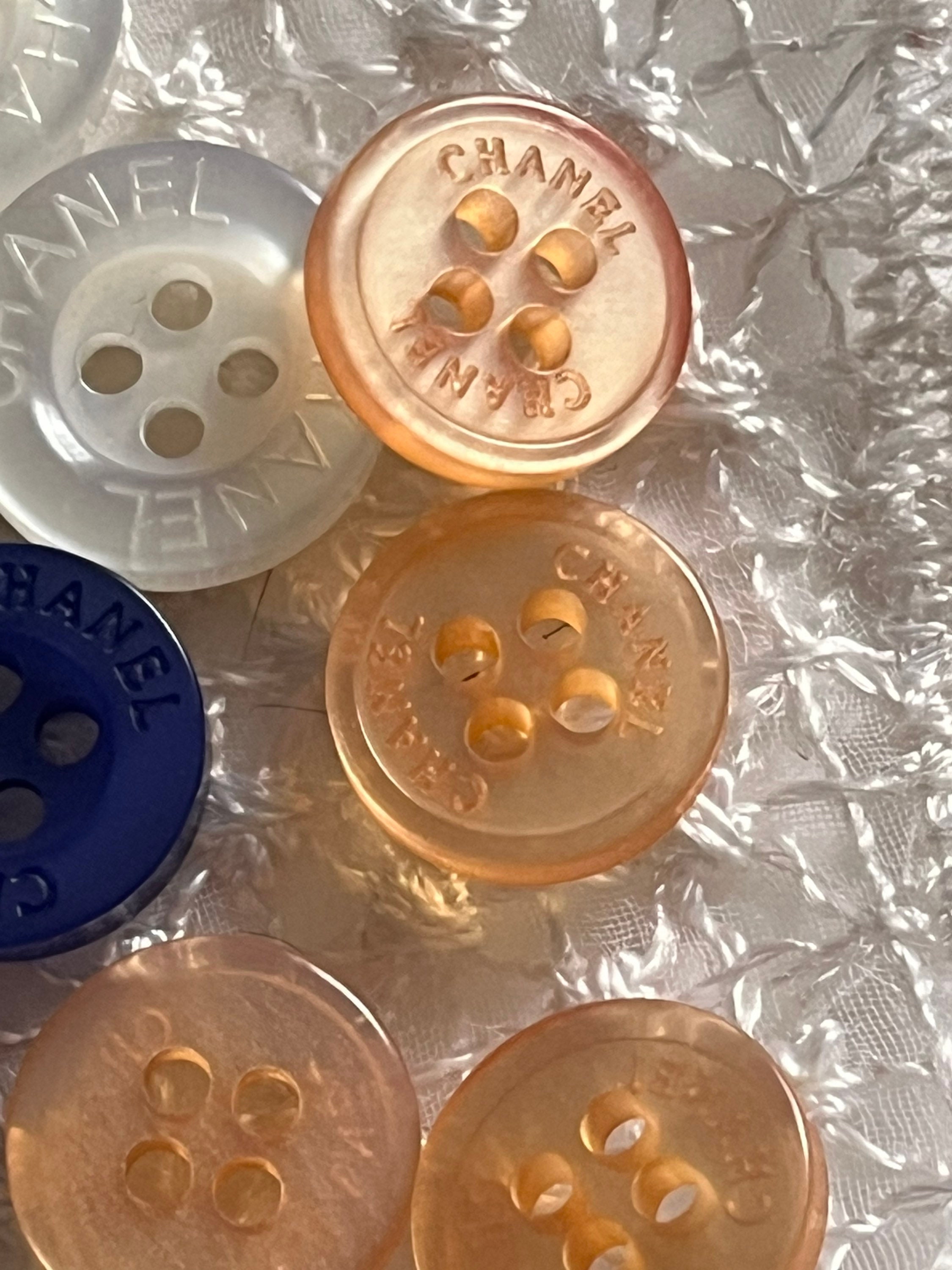 Lot of 12 Tiny Plastic Designers Buttons 10-12mm - Etsy