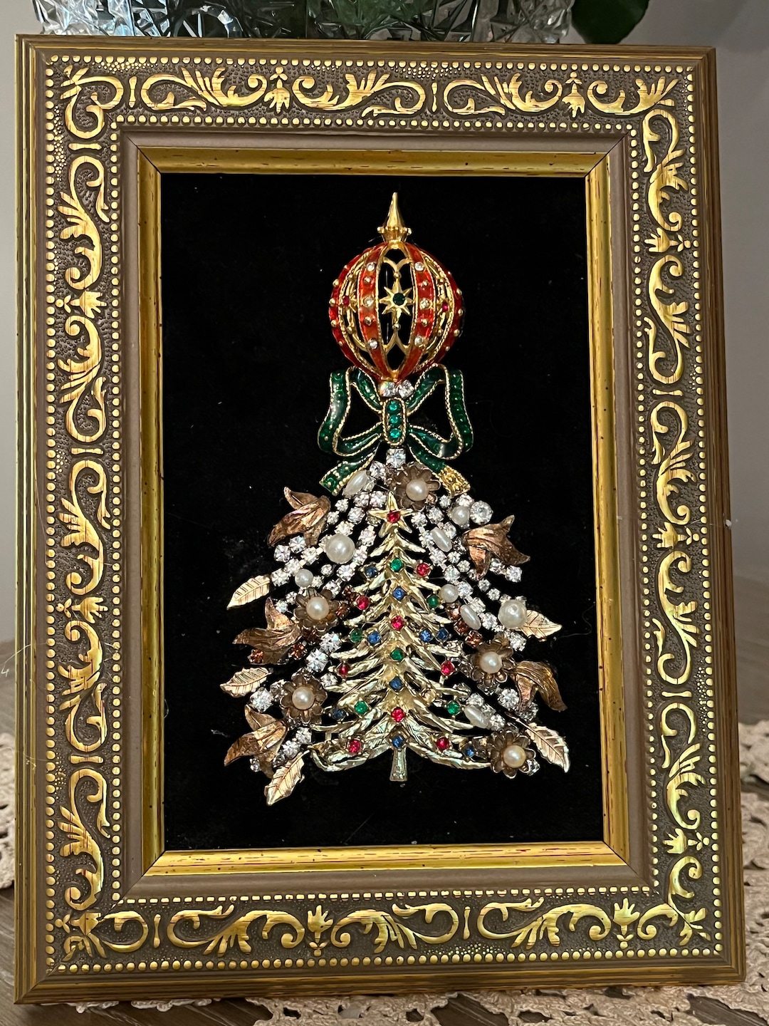 Vintage Jewelry Collage Art, Rhinestones, Pearls and Other Christmas ...