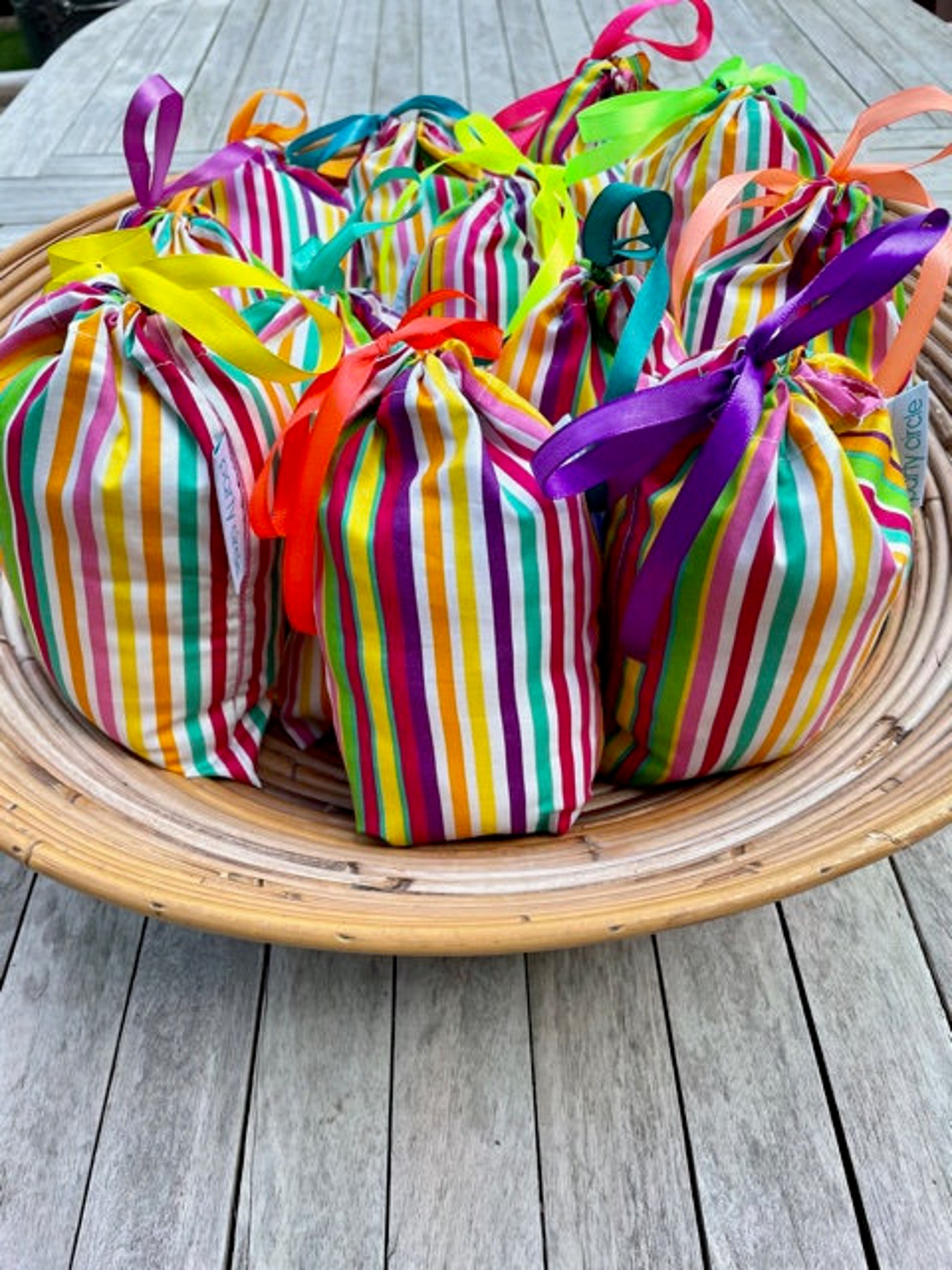 Rainbow Stripe Party Favour Bags Party Loot Bag Eco Etsy rainbow-stripe-party-favour-bags-party-loot-bag-eco-etsy