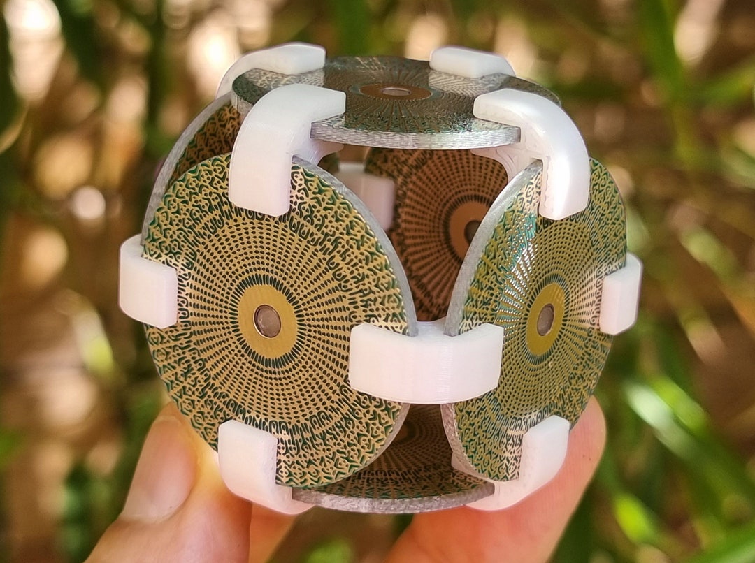 Cube 5 Cm OM Cymatic 528 Hz Green Harmonizer Copper and Gold Plated ...