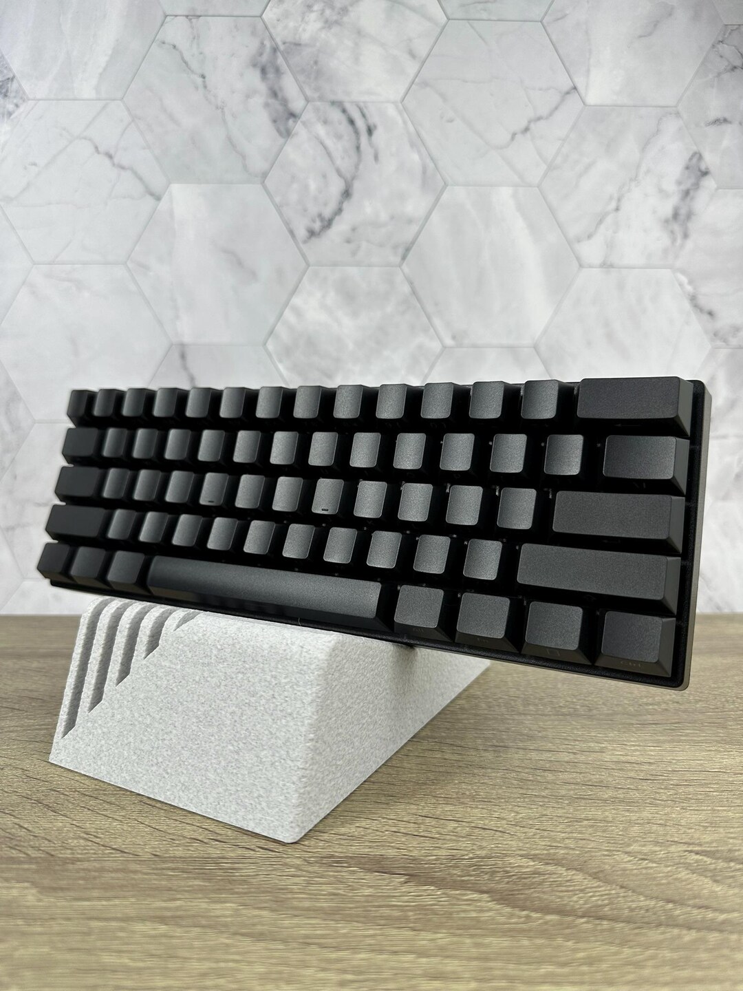 Angled Keyboard/phone Stand – 3D Printed Vertical Mechanical Organizer ...