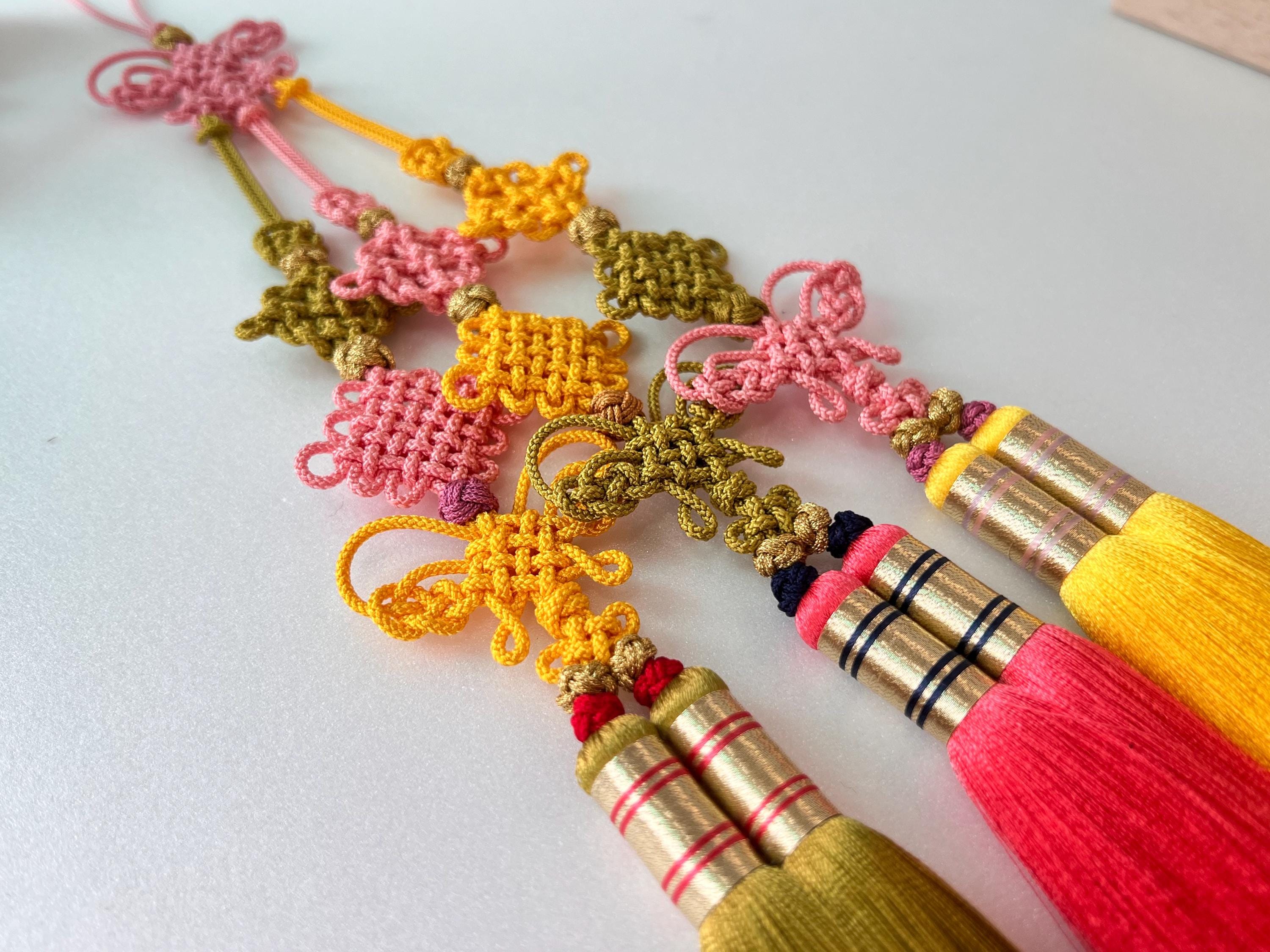 Korean Knot, Nori-gae, Korean Traditional Accessories, Hanbok Dressing ...