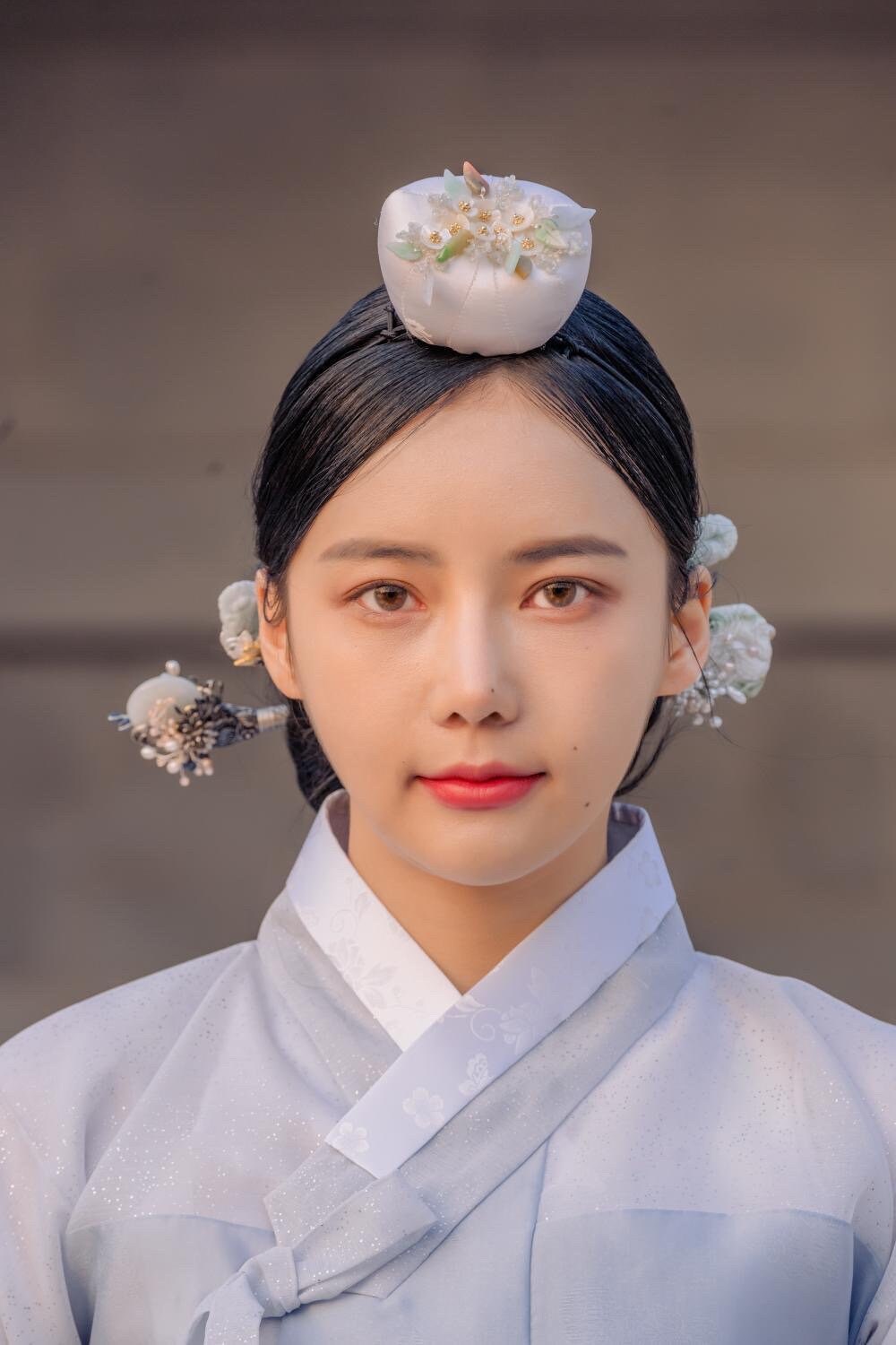 Jokduribride's Headpiece worn at a Korean Traditional - Etsy