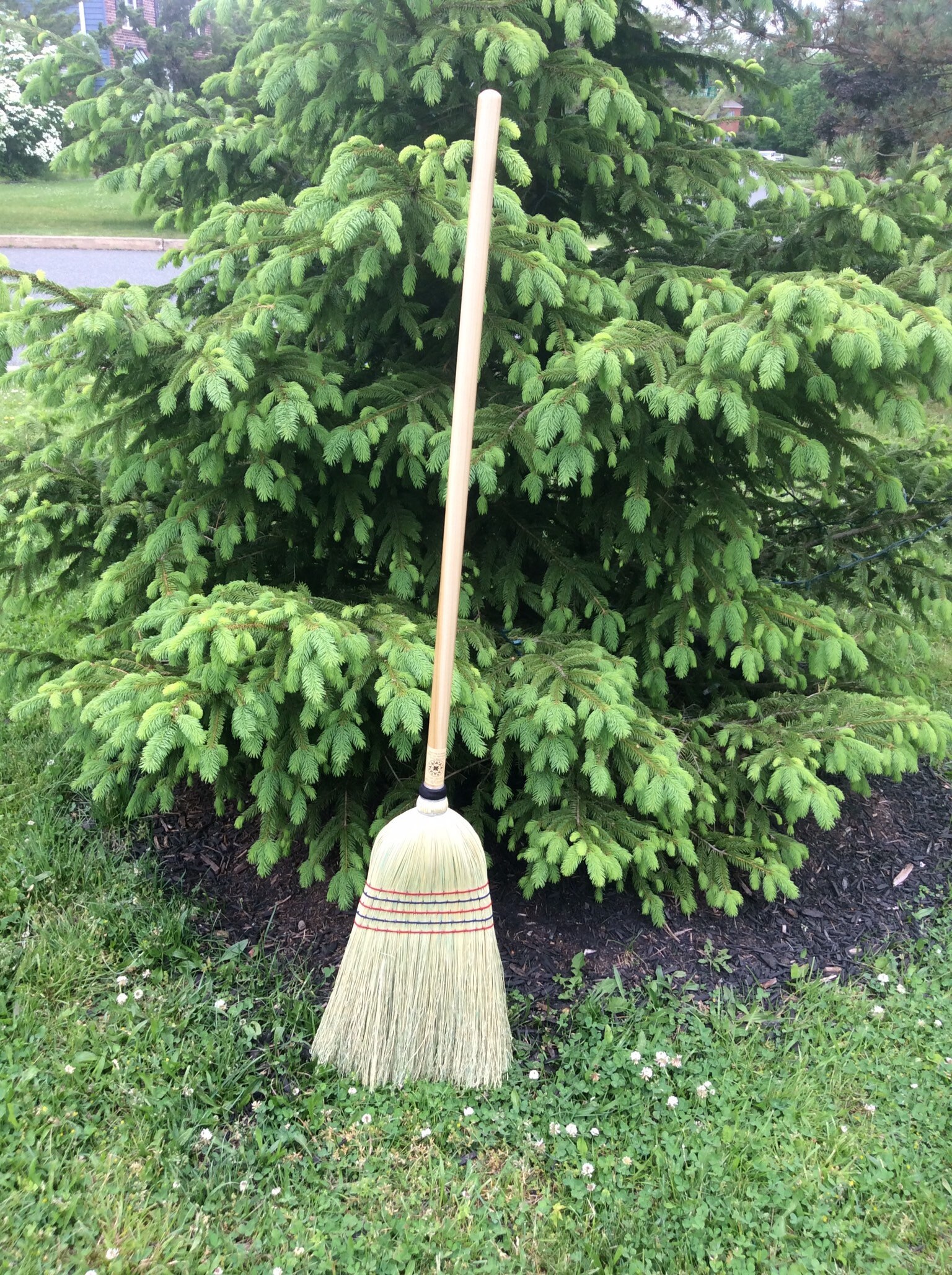Traditional Barn Broom: Outdoor Sweeping - Etsy