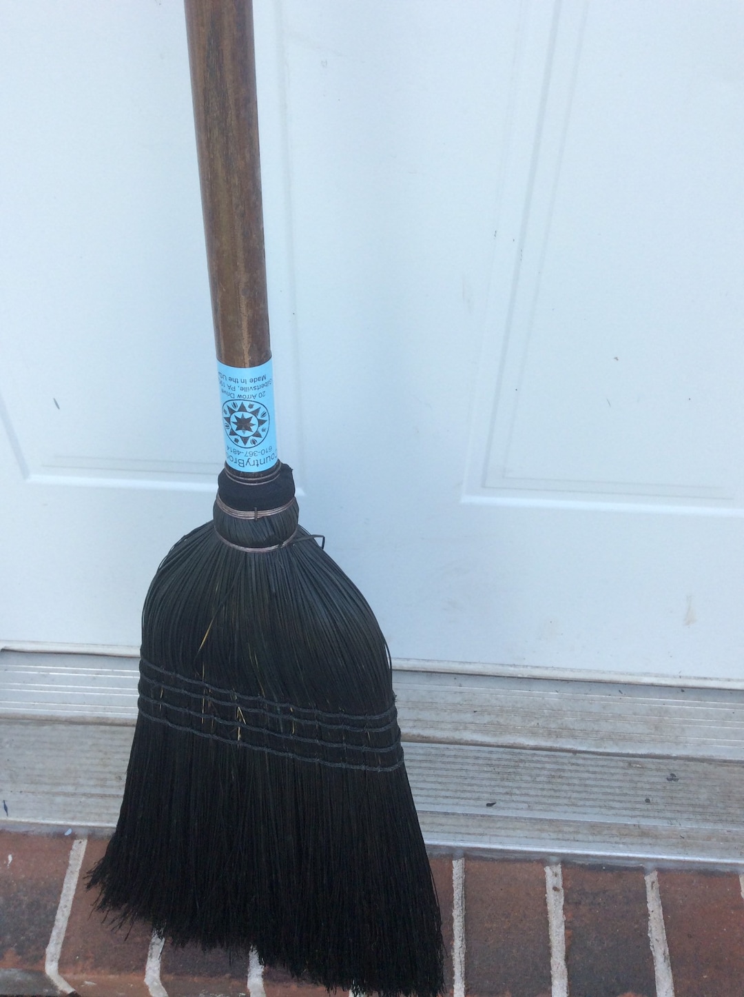 Black Corn Broom Solid Oak Handle Full Size Traditional Broom 100% ...