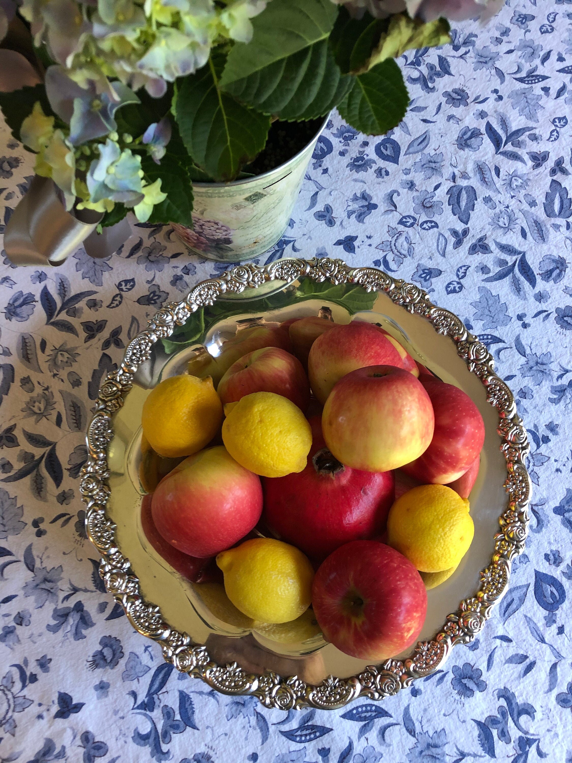 Vintage Oneida Du Maurier Silver-plate Centerpiece Pedestal Bowl - Etsy