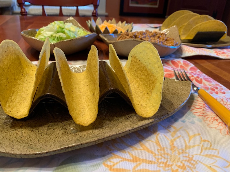 Set of 4 Ceramic Taco Stands | Etsy