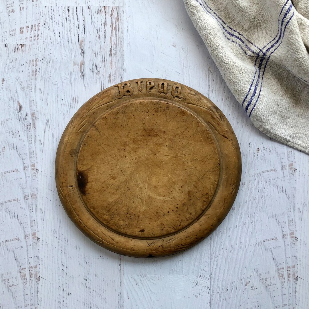 Vintage Round Carved Bread Board With Bread in Script, Classic Wooden ...