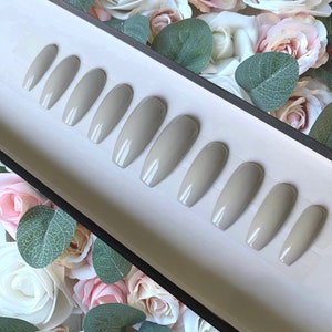 Press on Nails Grandma Grey | Custom Made | Glue on Fake Nails | False ...