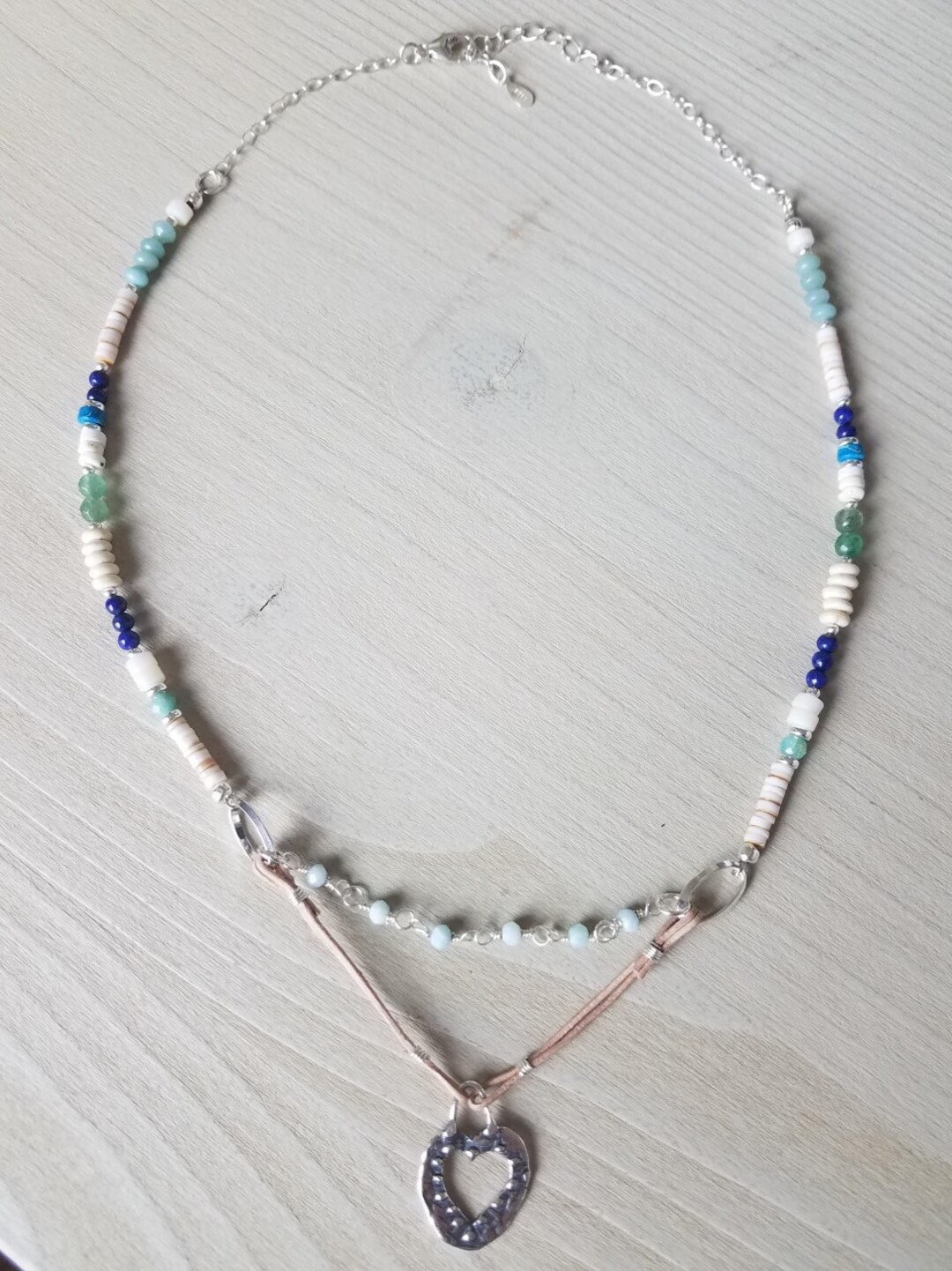 Collier en pierre naturelle multicolore et coquillage avec pendentif ...