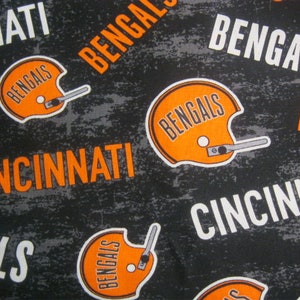 AFC / Cincinnati Bengals Goose Dress/goose Clothes/concrete Goose/lawn ...