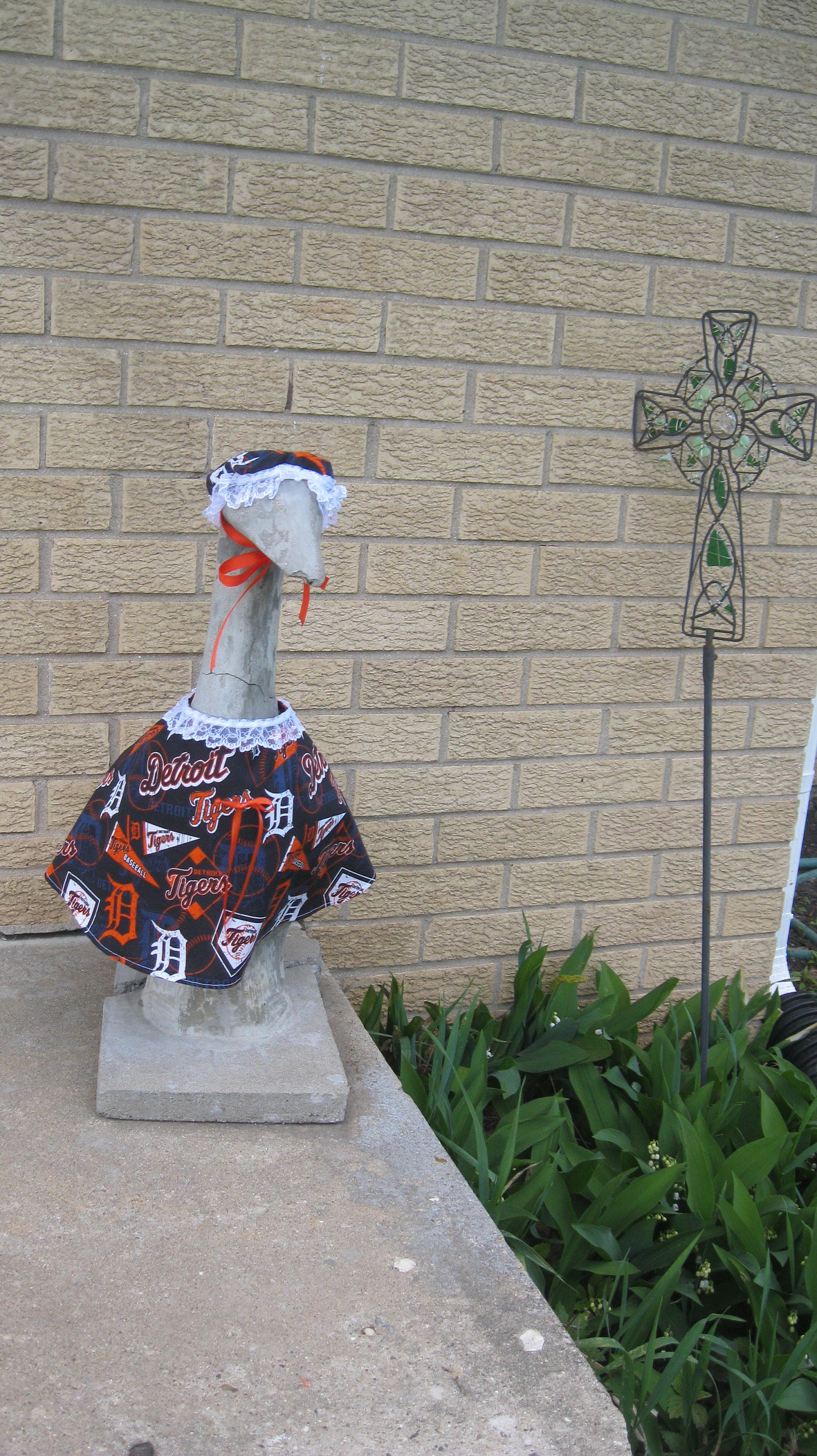 Mlb/detroit Tigers Goose Dress/baseball Goose Clothes/concrete - Etsy