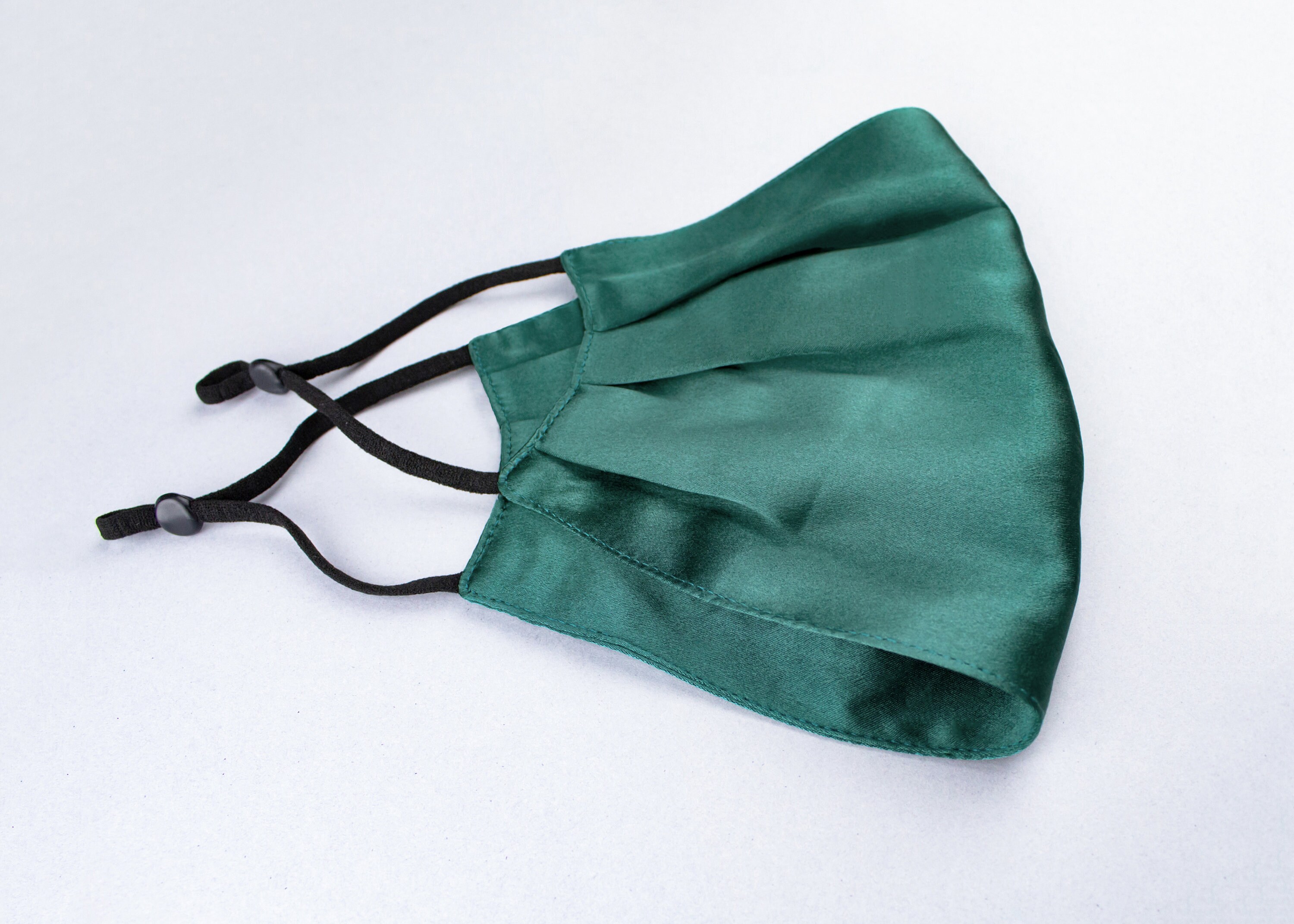 SILK Face Mask, Emerald Green, Reusable Two Layers Soft Washable Face ...