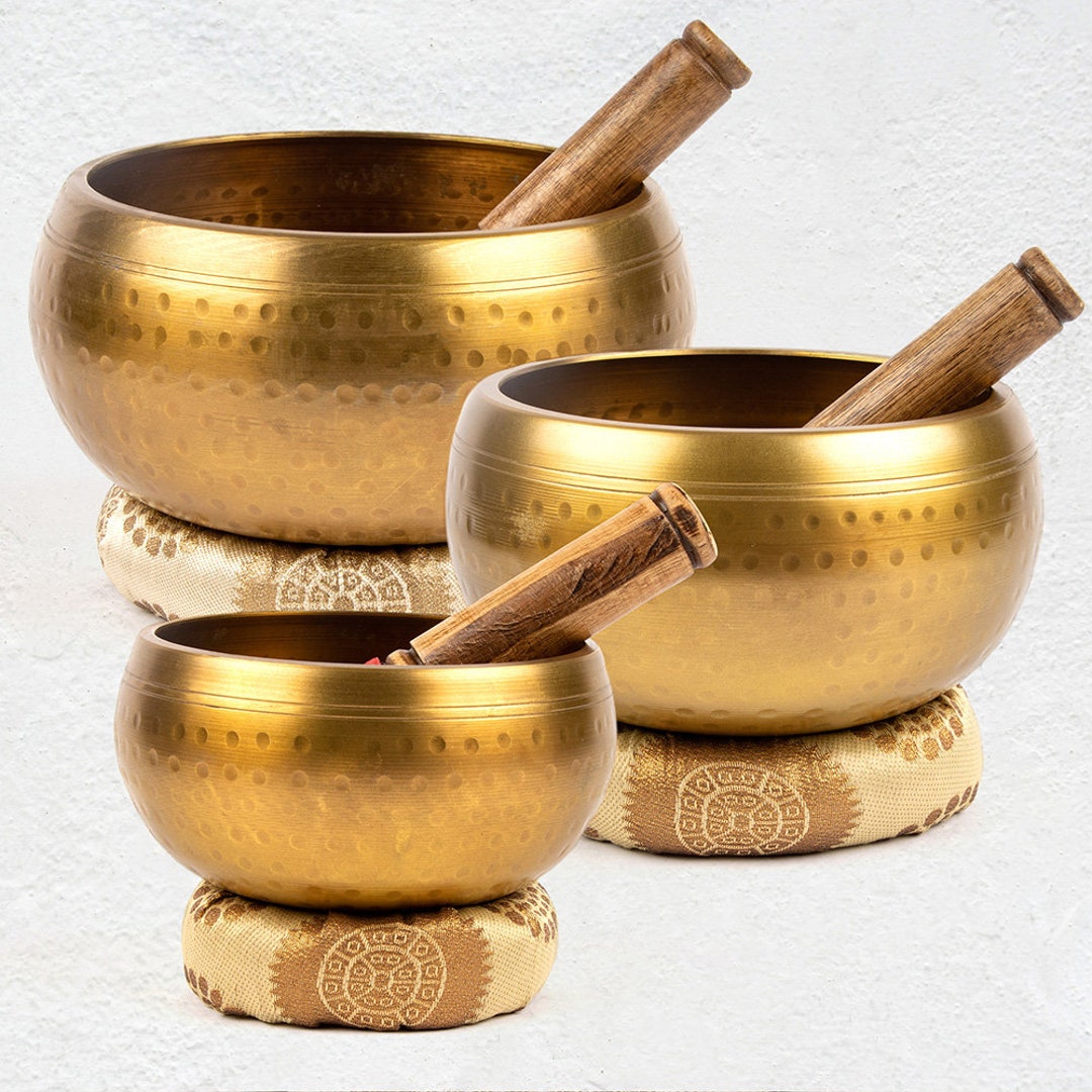 Myga Brass Hammered Singing Bowl With Cushion and Dual-ended Striker ...