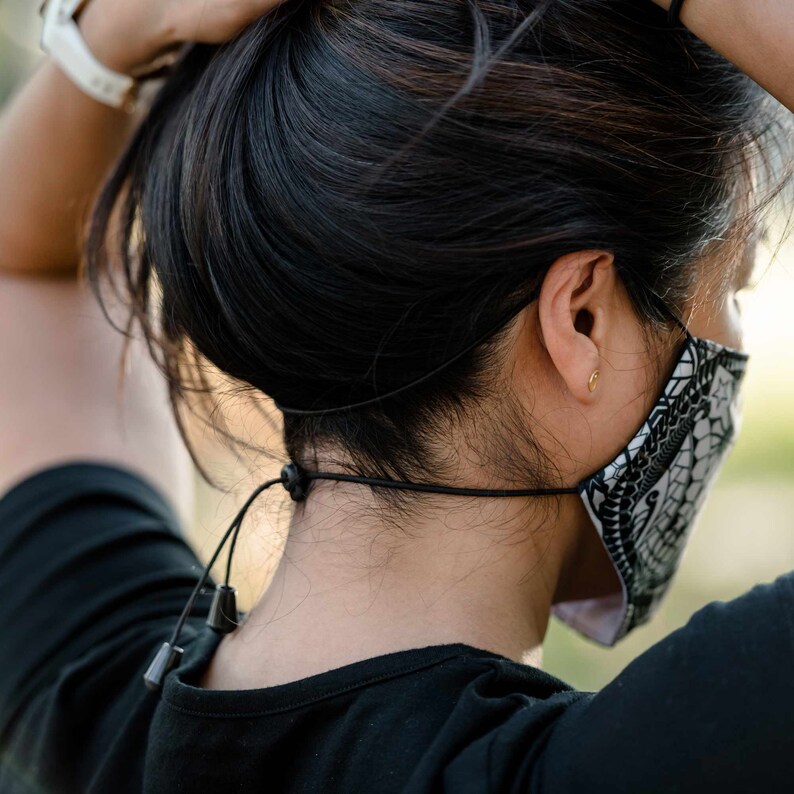 Houndstooth Queens Gambit Face Mask for Men and Women With | Etsy