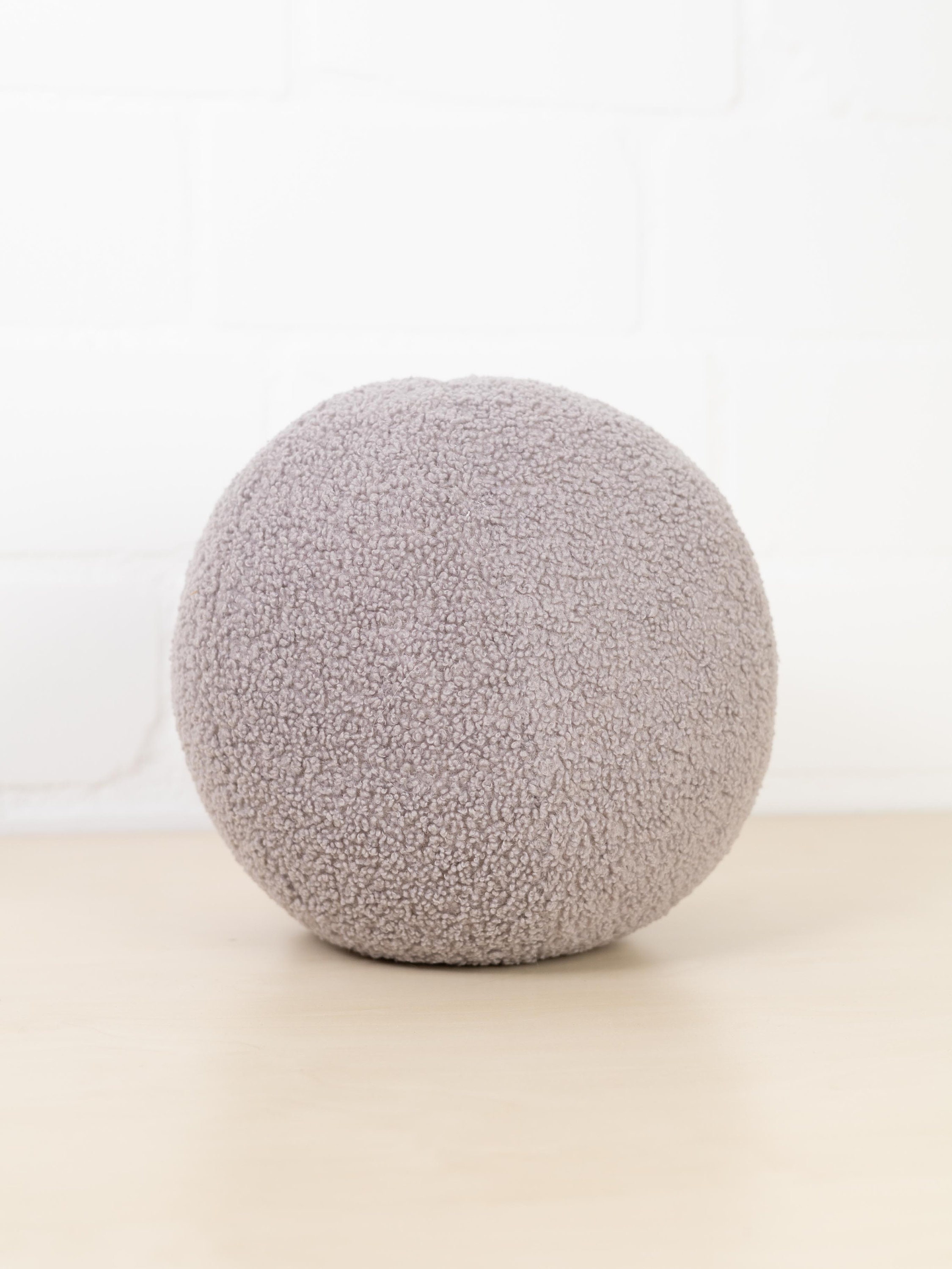 Sewing Pattern and Illustrated Instructions for Ball Cushion With 6 ...
