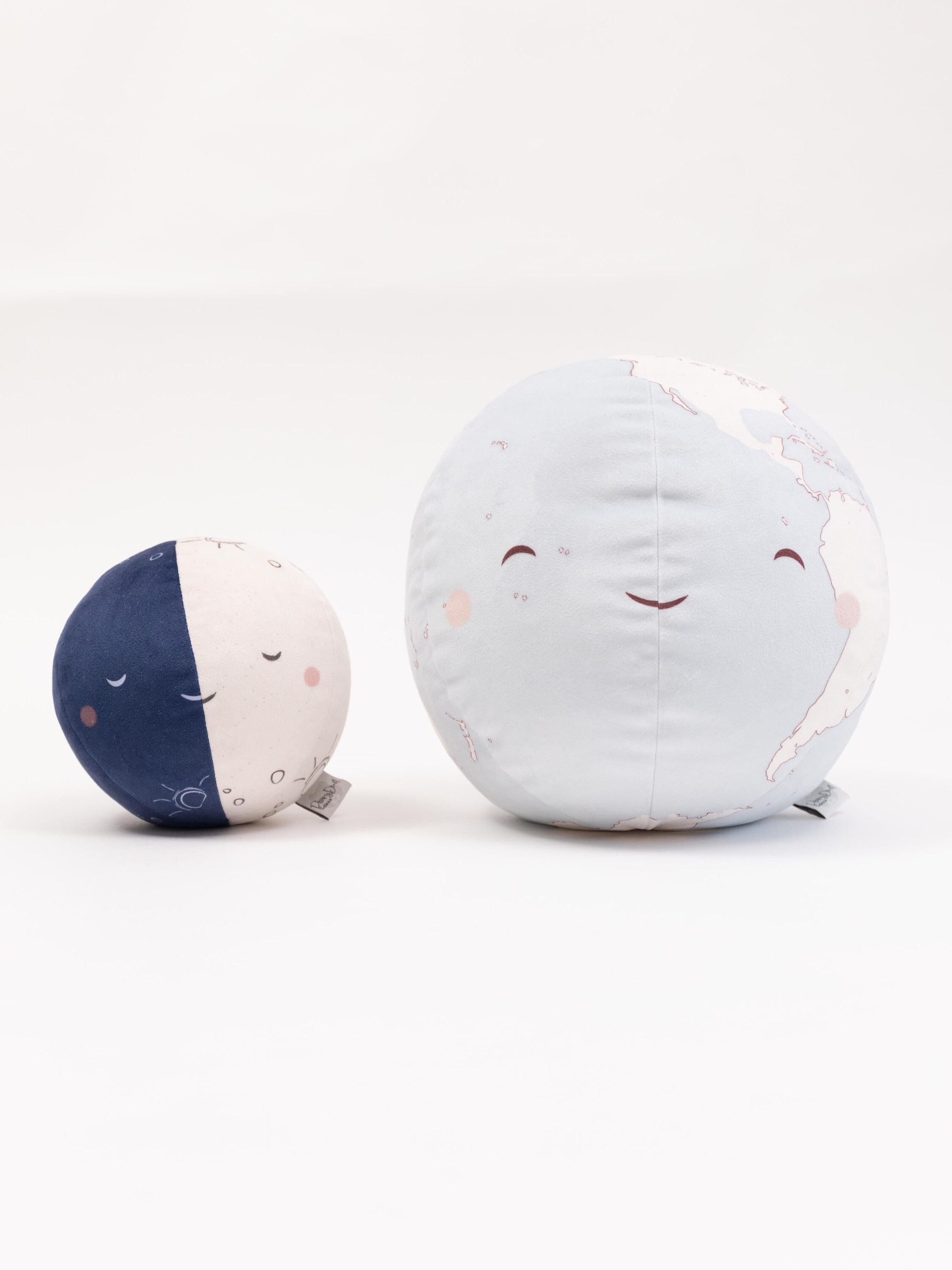 Sewing Pattern and Illustrated Instructions for Ball Cushion With 6 ...