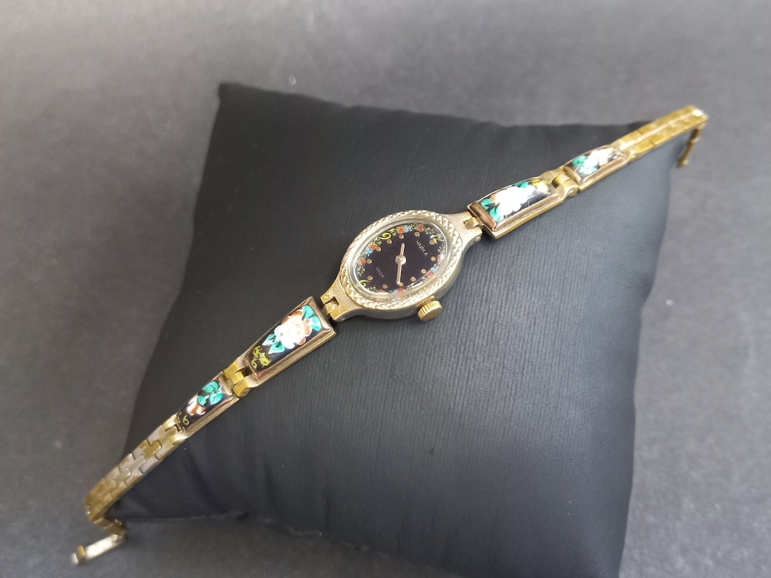 Soviet Vintage Wrist Watch Chaika, Porcelain Glaze Women Mechanical ...