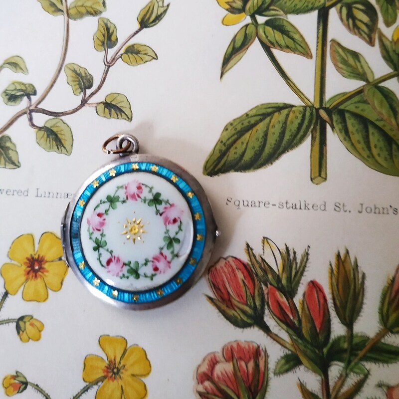 Guilloche Locket - Etsy