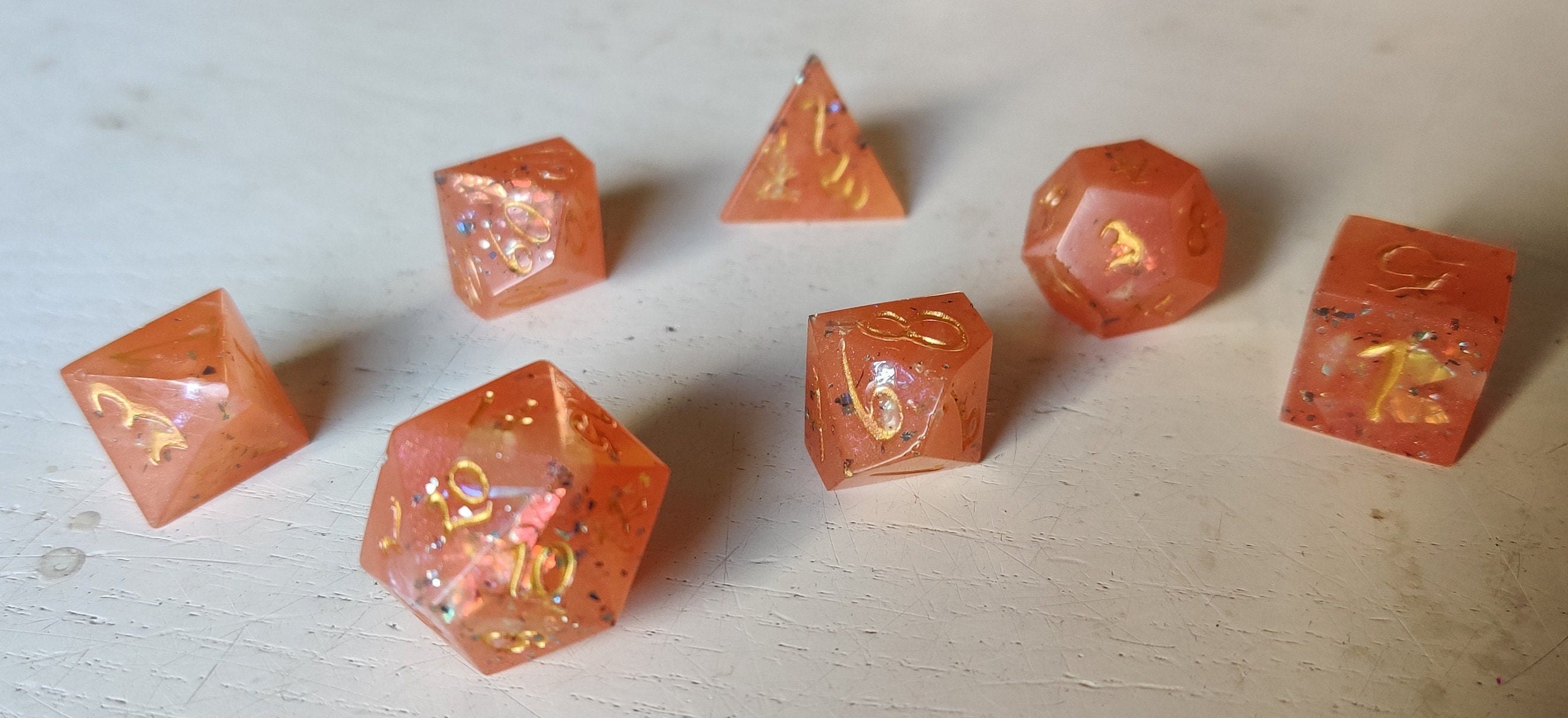 Fantasy Grapefruit: Handmade 7 Piece Mylar Orange Resin Dice - Etsy