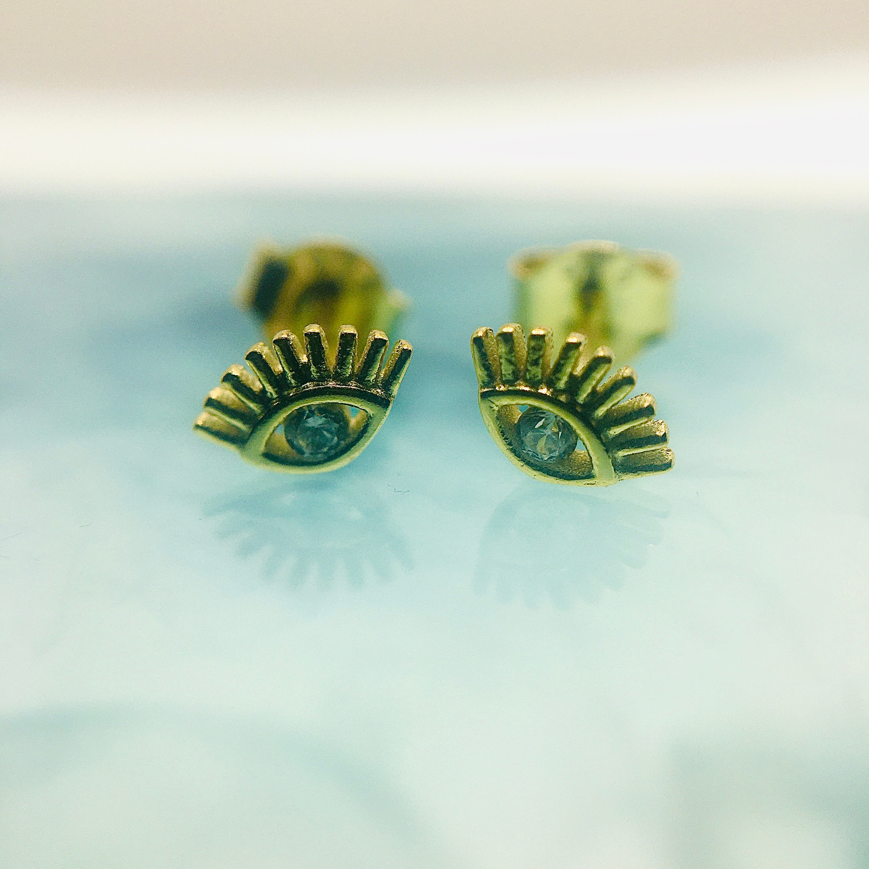 Gold Evil Eye earring with mini Lashes Small evil eye stud | Etsy