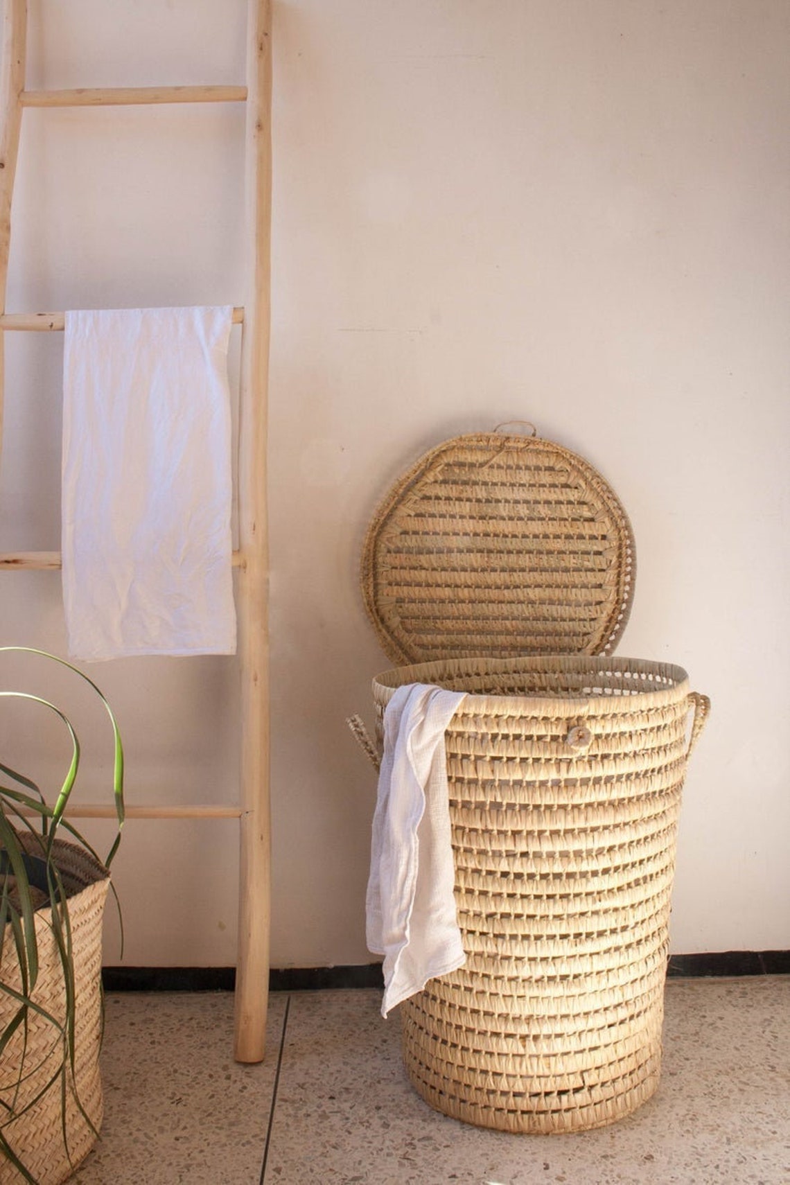 Wicker and Palm Linen Basket With Lid | Etsy