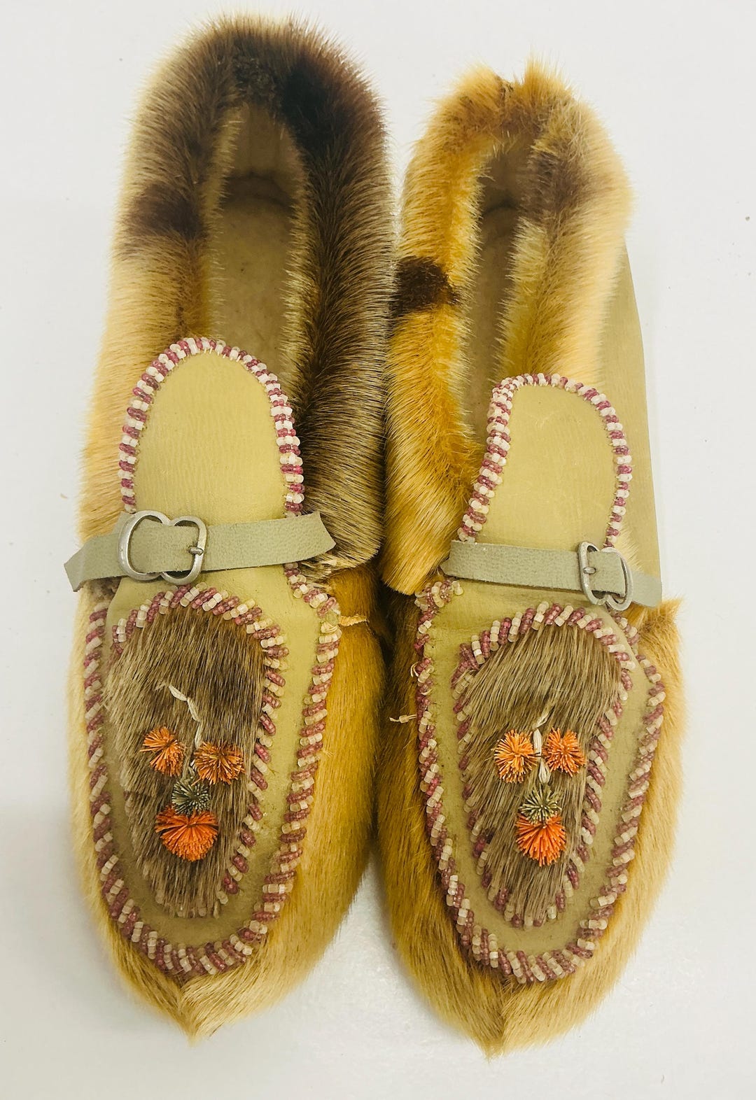 Authentic Native American Fur & Leather Folkloric Hand Laced Moccasins ...