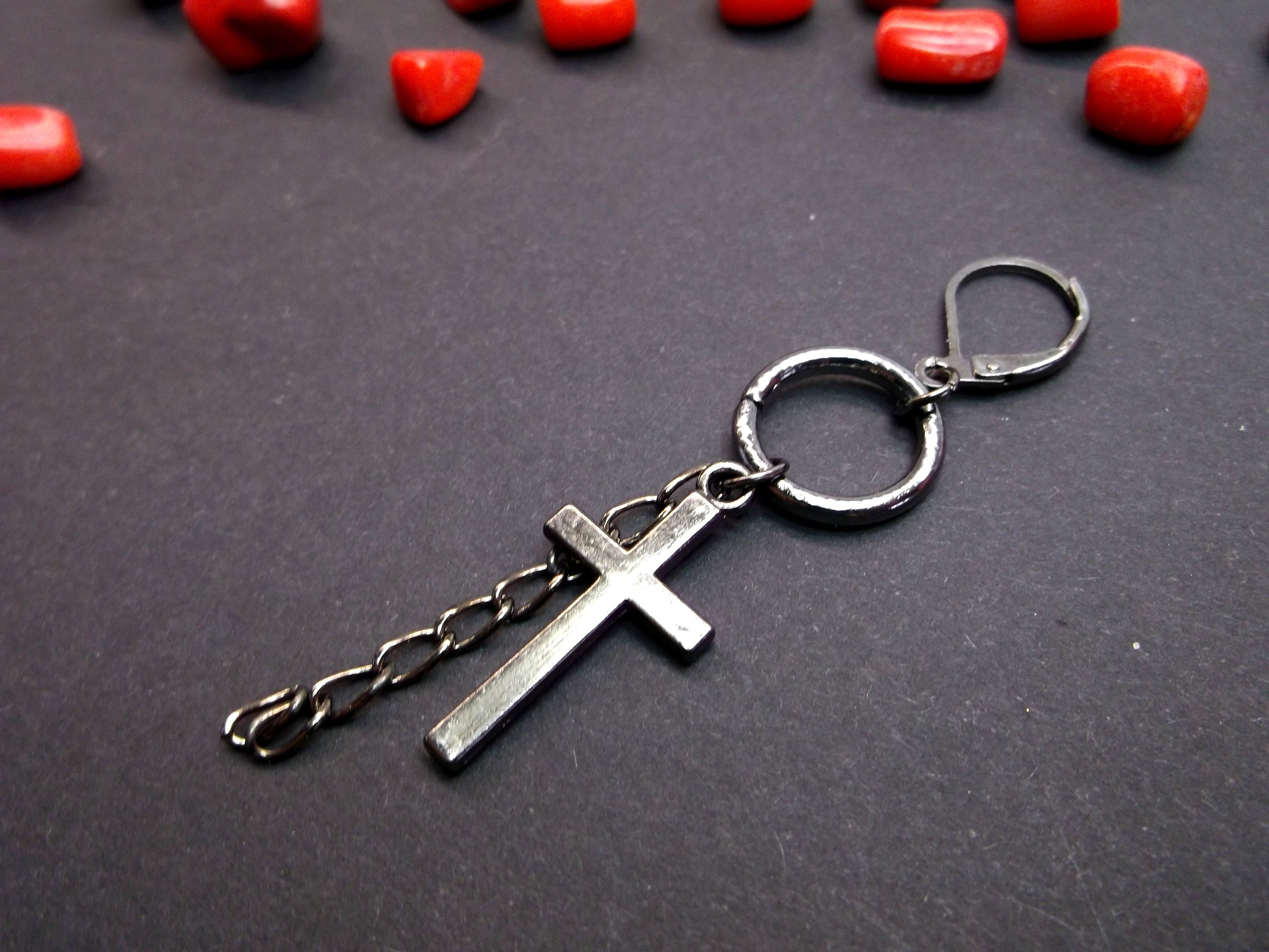 Ein Gunmetal Kreuz Ohrring, Kreuz Ohrring, Jugend Zubehör, Männer Kreuz ...