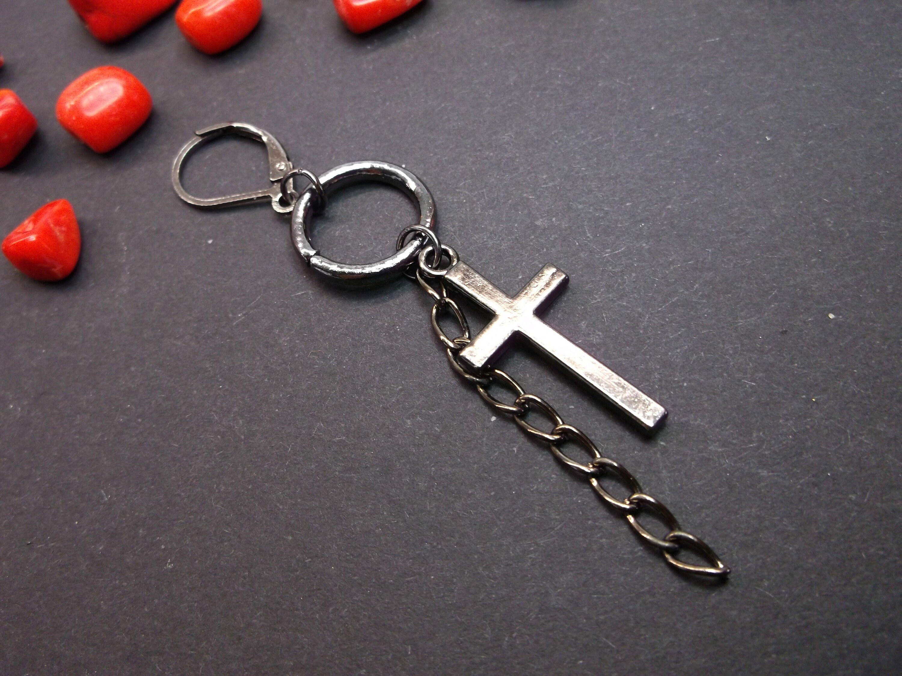 Ein Gunmetal Kreuz Ohrring, Kreuz Ohrring, Jugend Zubehör, Männer Kreuz ...