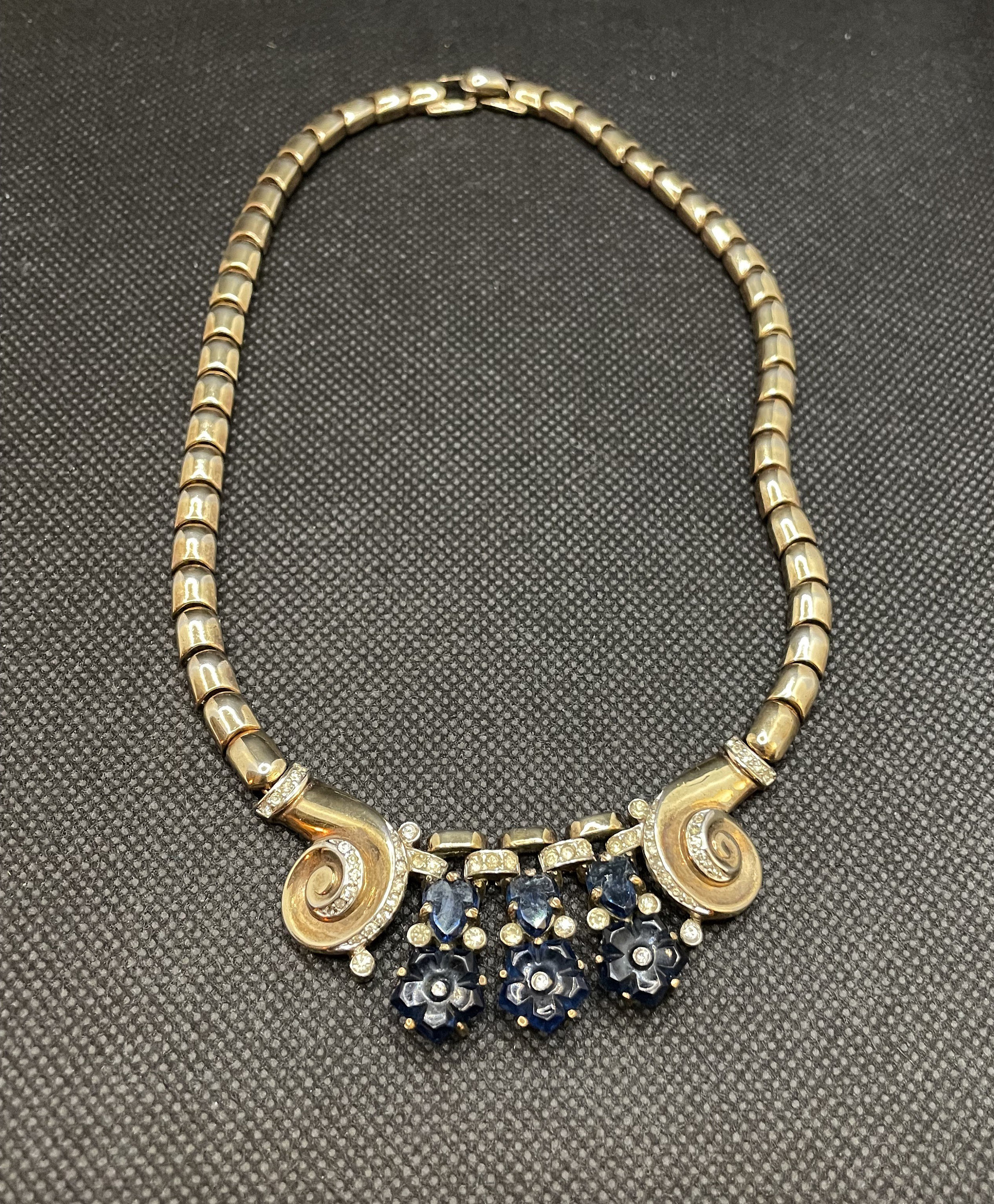 Vintage Trifari Gold Tone Glass Flower Necklace - Etsy